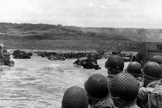 It doesn't look so bad… - D-Day, June 6th 1944 - War Photos