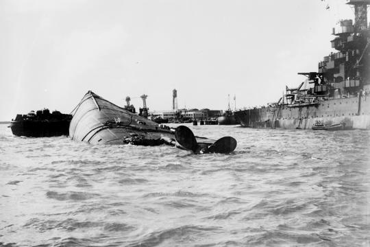 USS Oklahoma rescue efforts - Pearl Harbor Raid, December 7th 1941 ...